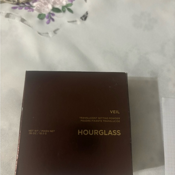 Hourglass | Makeup | Hourglass Veil Translucent Setting Powder Deep ...